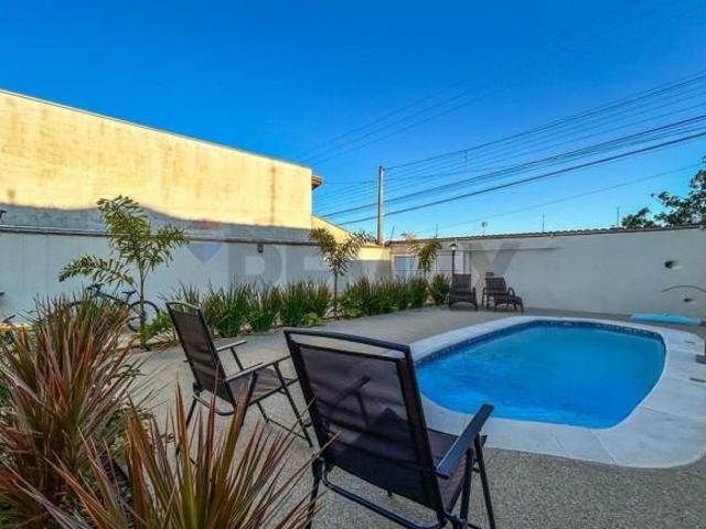 CASA NO PQ. REAL II EM MOGI MIRIM COM 3 QUARTOS, PISCINA, 300 M² DE TERRENO POR $ 520.000,00