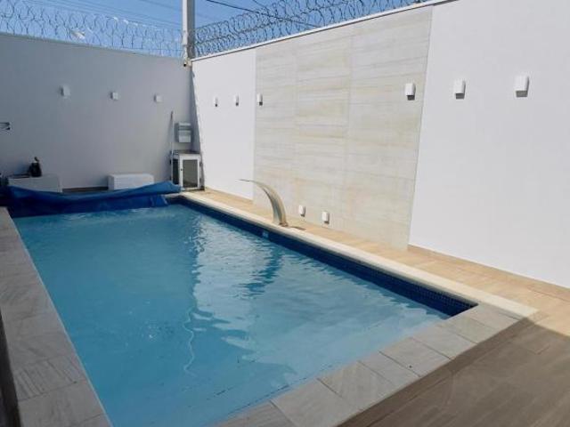Casa no Quinta D&apos Oeste por R$ 749.000,00