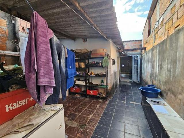 Casa no Quintas do Amanhecer 2 / Primeira Rua / arapoanga
