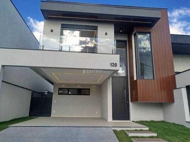 Casa no Reserva Ermida II 220m² • 3 Quartos/ 3 Suites • 2 Vagas /Piscina