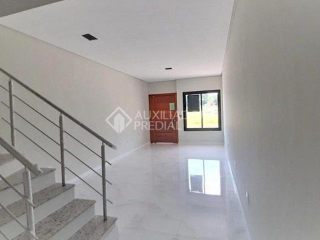 Casa no Residencial Lagos de Nova Ipanema IV com 2 suítes