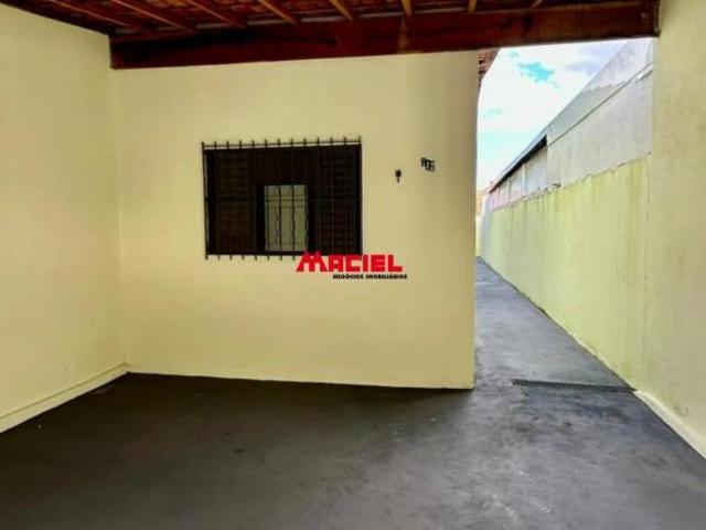CASA NO RESIDENCIAL RIGHI | 2 DORM | RECÉM REFORMADA