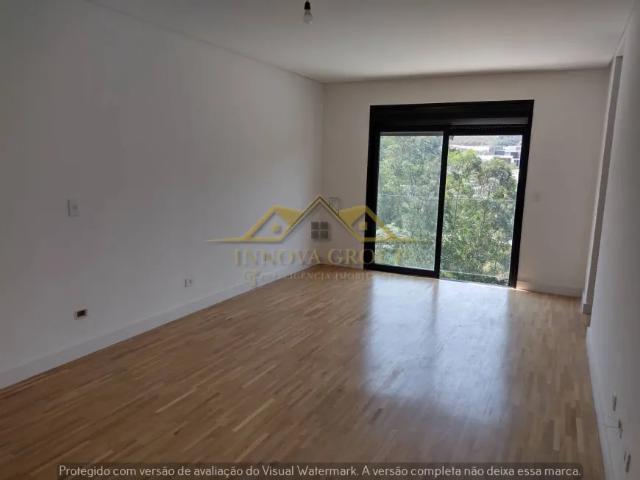 Casa á venda no Residencial Tamboré 11 com 4 suítes, 420m² em Alphaville, São Paulo