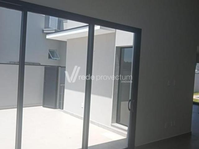 Casa no Residencial Villa do Sol – 3 suítes com piscina e elevador Valinhos/S
