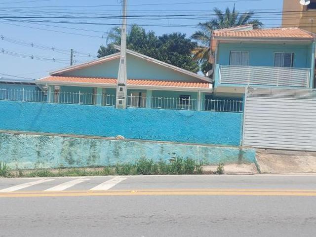 Casa no Roteiro do Vinho de São Roque residencial/comercial