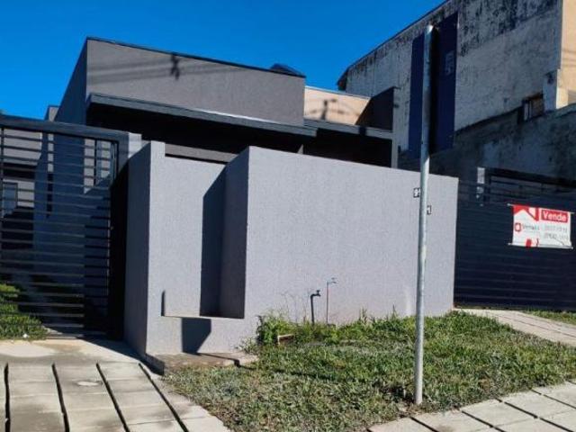 CASA NO STA CÂNDIDA EM FRENTE AO MERCADO BONI