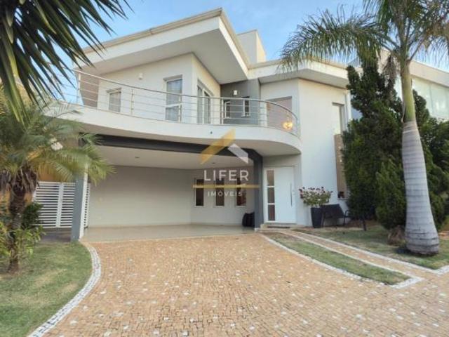 Casa no Swiss Park com 3 Suítes e Piscina: Luxo e Modernidade em Campinas