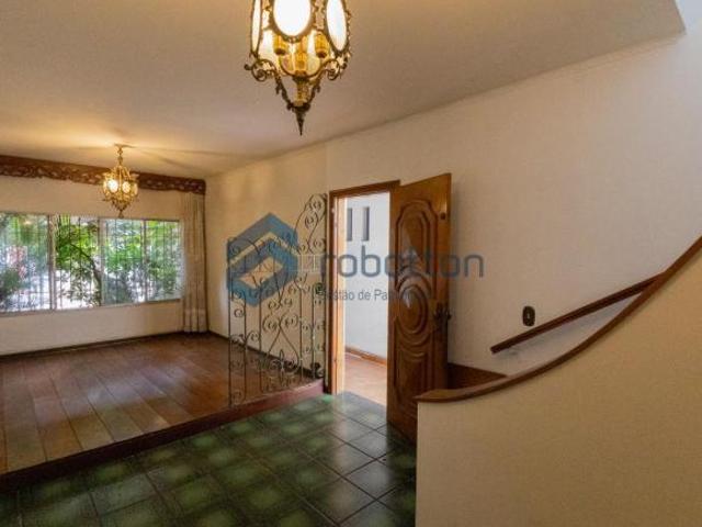 CASA NO SACOMÃ COM SUÍTE E 02 VAGAS DE GARAGEM!