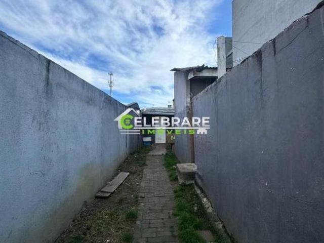 CASA NO SANTA CÂNDIDA! 02 QTOS, TERRENO, PRÓX. A ROTATÓRIA