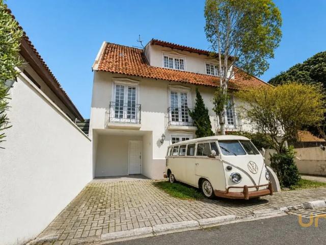 Casa no Santa Felicidade de 120 m² com 3 quartos
