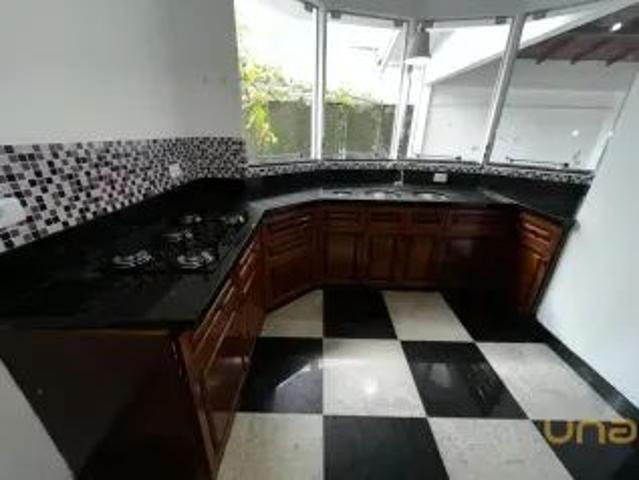 Casa no Santa Felicidade de 135 m² com 3 quartos