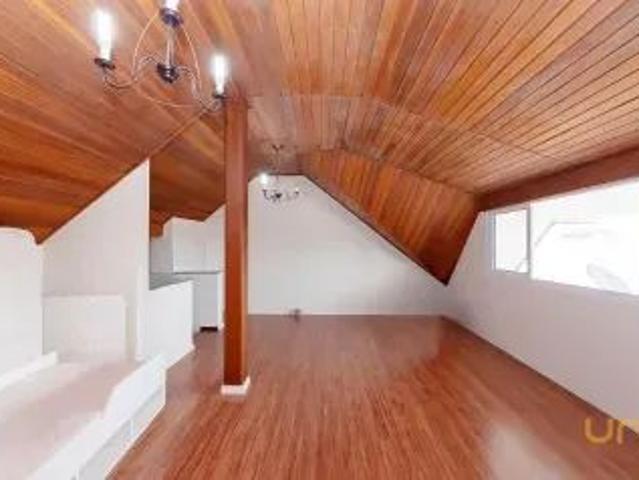 Casa no Santa Felicidade de 146 m² com 2 quartos