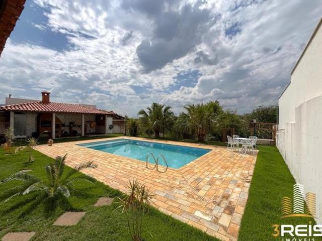 CASA NO SANTA ROSA COM 5 DORMITÓRIOS E ÁREA DE LAZER COMPLETA EM SOCORRO/SP