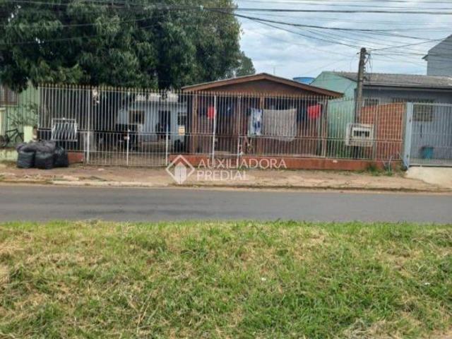 Casa no Sarandi Amplo Terreno de 300m² com 2 Dormitórios e Ótima Orientação Solar