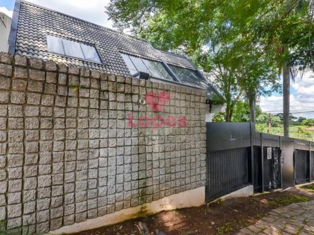 Casa no Seminário com 3 suítes e 3 vagas
