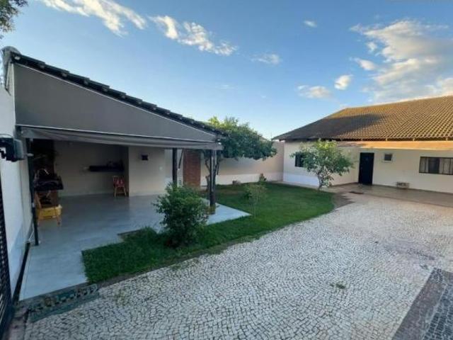 CASA NO SETOR COIMBRA