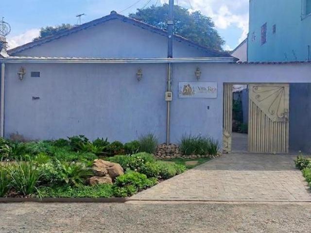 Casa no setor Gentil Meireles