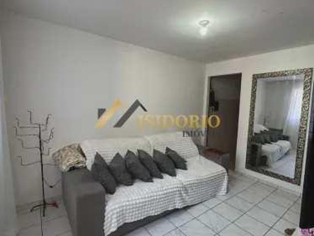 CASA NO SITÍO CERCADO! 02 QUARTOS, GARAGEM COBERTA!