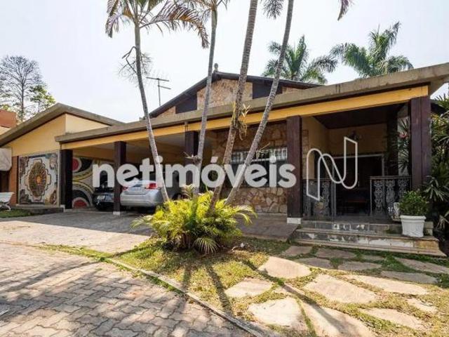 Casa no SMDB – Lote de 6.000m² com Ampla Área Verde e 682m² de Área Construída