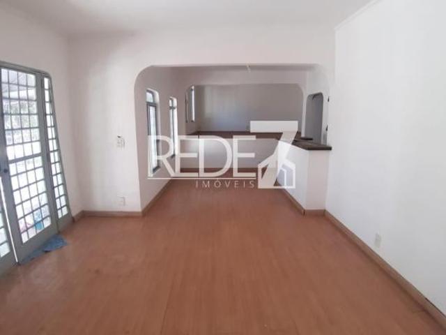 Casa no Taquaral: Comercial ou Residencial Ao lado da av. Norte Sul