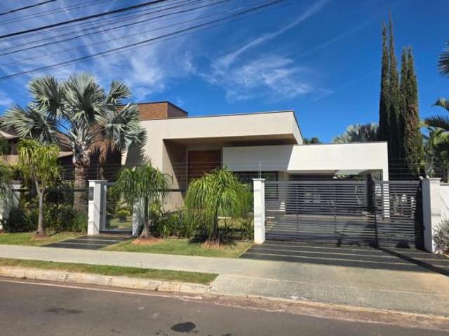 Casa no Taquari à venda de esquina com área de lazer completa!