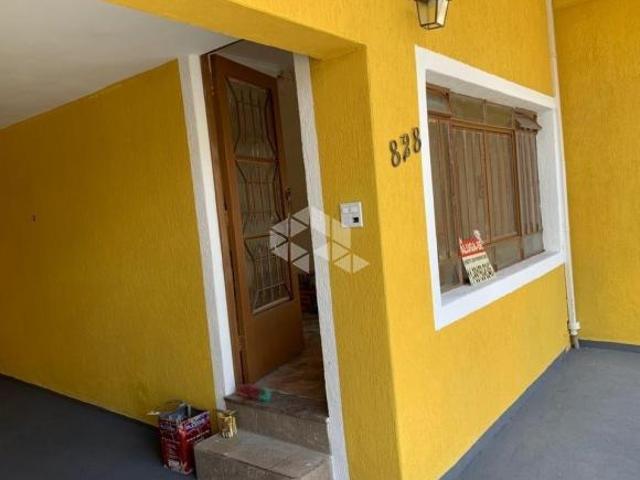 CASA NO TATUAPÉ COM 3 QUARTOS