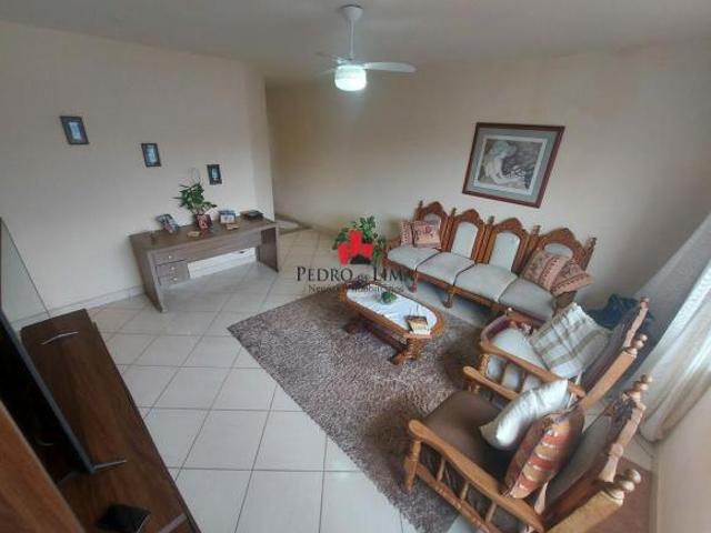 Casa no Tatuapé são 2 casas, área de lazer e 8 vagas de garagem