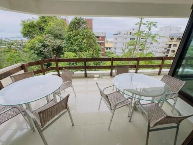 Casa no Village Casa Grande com vista para o mar e ampla área de lazer à venda, apenas 1 quadra do m
