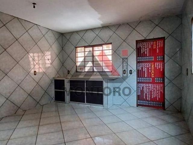CASA NO YOLANDA, COM PONTO COMERCIAL