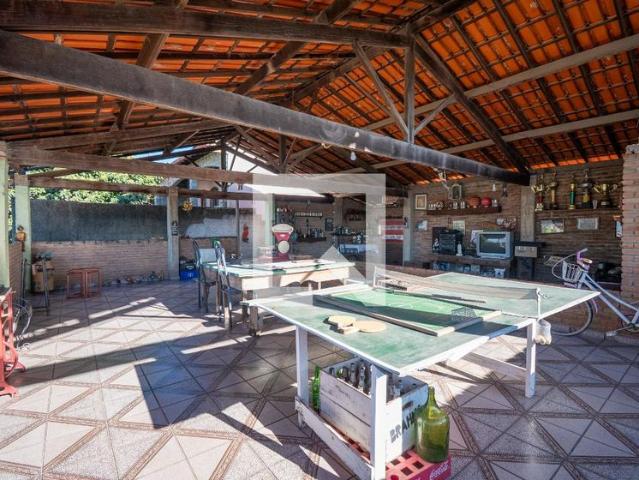 Casa, Nossa Sra. do Carmo, 2 Quartos, 231 m2 Contagem