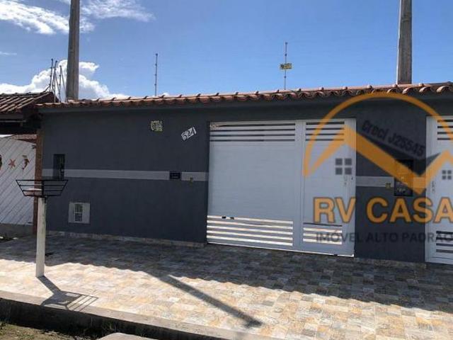 Casa nova, 3 dorms, 1 suíte, com piscina no bairro Verde Mar