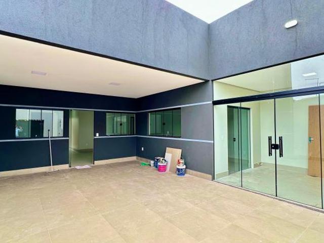 Casa Nova 3 Quartos sendo 2 Suítes, Vendo com Entrada + Parcelas de R$ 1.750,00