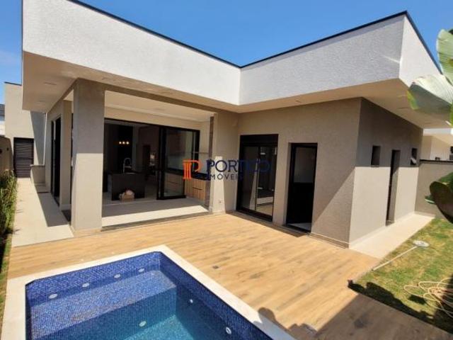 Casa nova 3 suítes, piscina e acabamento top de linha no condomínio