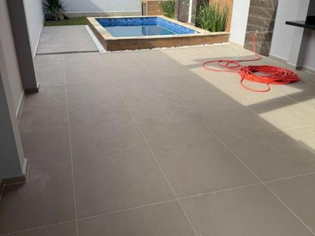 Casa Nova 03 Dormitórios Alto Padrão Praia de Mongaguá