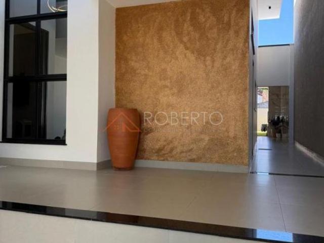 CASA NOVA 03 SUÍTES ÁREA GOURMET À VENDA PRÓXIMO ÁREA CENTRAL DE PARANAVAÍ PR