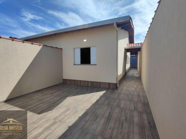 Casa Nova Com Piscina 02 Dormitórios Praia de Itanhaém