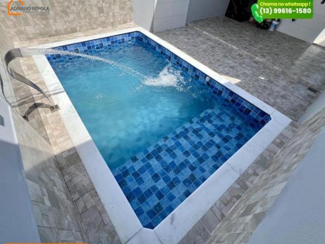 Casa nova com piscina