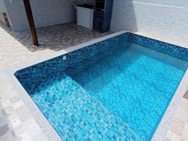 Casa nova com Piscina