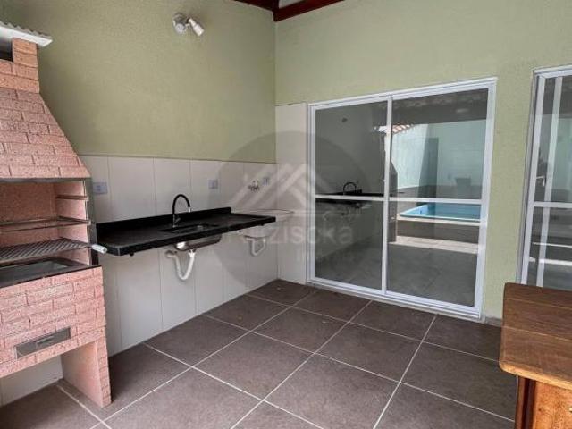 CASA NOVA COM PISCINA A 400 M DO MAR MONGAGUA/SP