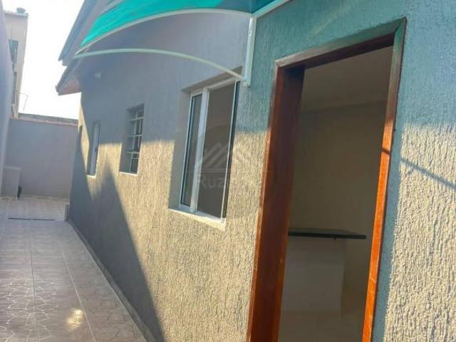 CASA NOVA COM PISCINA Á VENDA EM ITANHAÉM