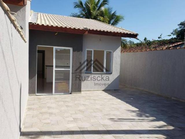 CASA NOVA COM PISCINA A VENDA EM ITANHAÉM/SP