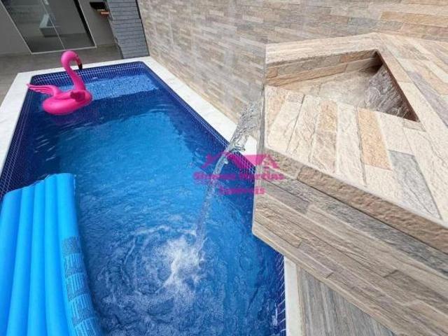 CASA NOVA COM PISCINA Á VENDA NA PRAIA DE MONGAGUÁ