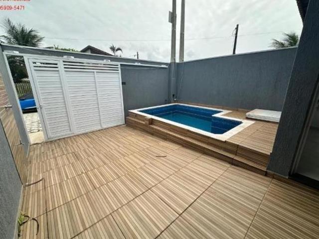 Casa Nova Com Piscina Apenas 300 metros do Mar