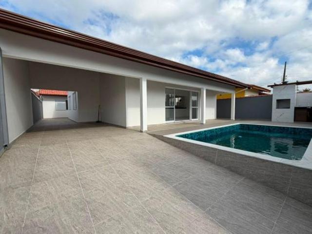 Casa nova com piscina e 04 dormitórios para Venda, Peruíbe / SP