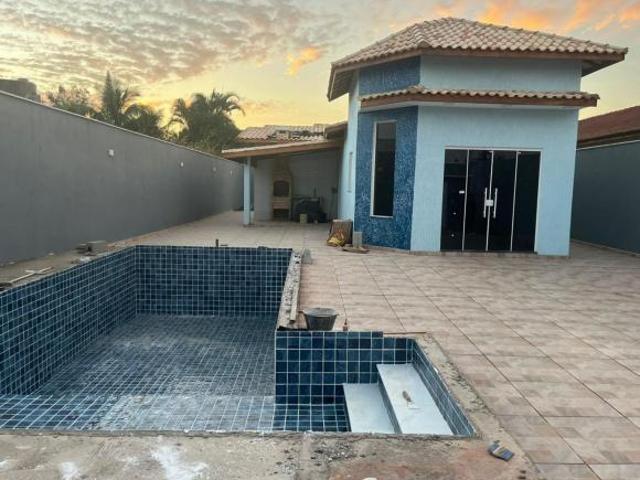 Casa nova com piscina e 3 dormitórios a venda na praia do Cibratel