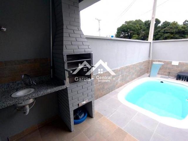 Casa nova com piscina em Peruíbe