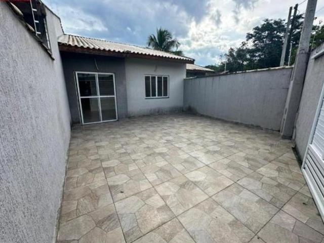 Casa Nova com Piscina Lado Praia