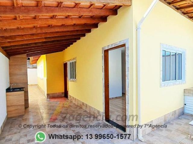 Casa nova, com piscina, lado praia, 2 quartos, 2 banheiros otimo acabamento!
