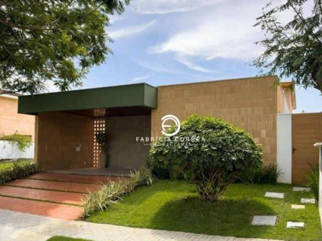 Casa nova com projeto inteligente, piscina e suíte master com closet em Taubaté