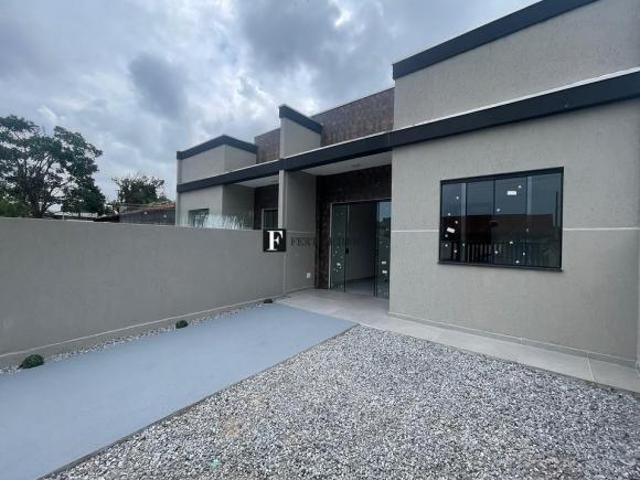 Casa Nova com suíte e Piscina Proxima do Mar
